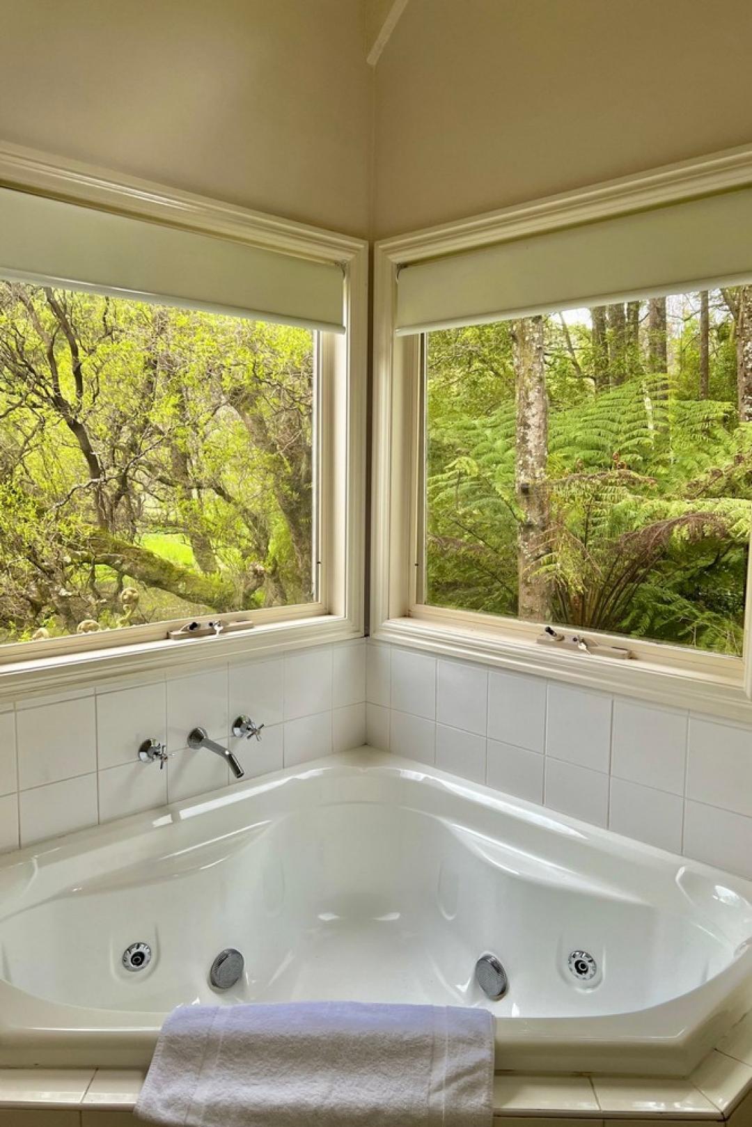 Holiday Great Ocean Road Official Site - Apple Tree Cottage