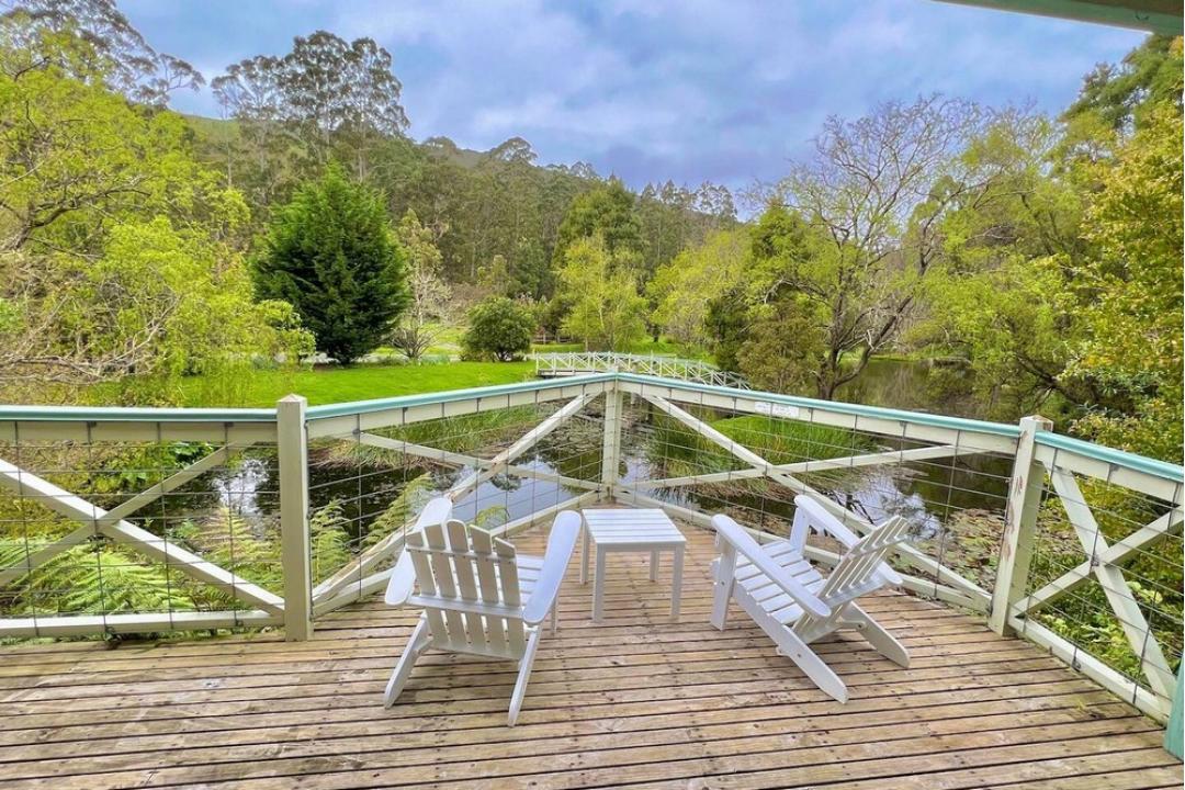 Holiday Great Ocean Road Official Site - Plum Tree Cottage